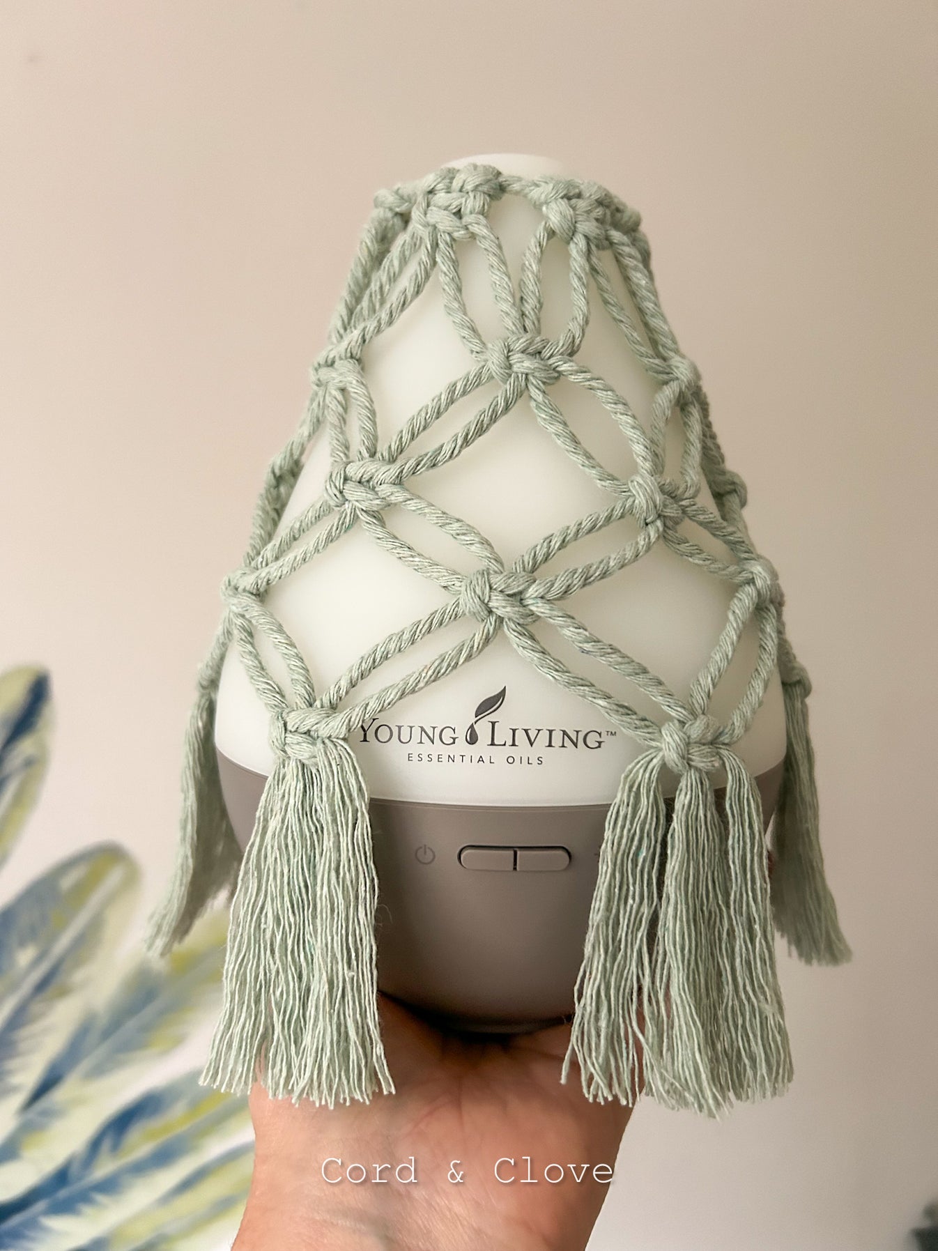 Macrame Diffuser Cosy for Young Living Diffusers – Cord & Clove