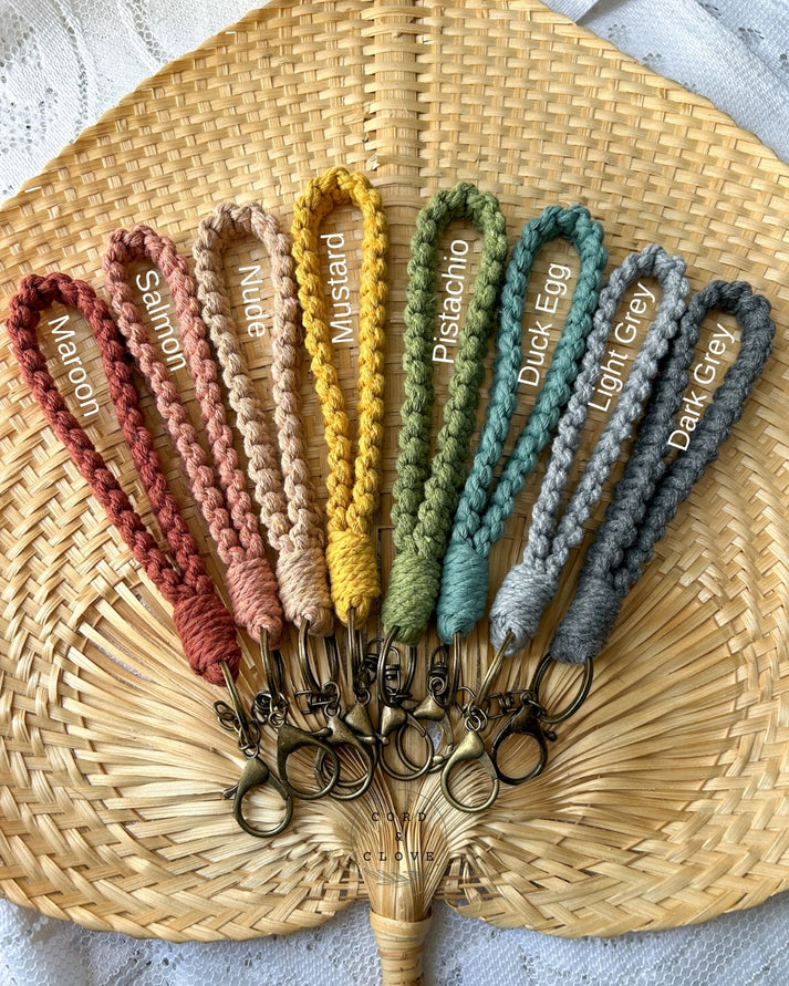 Macrame Wristlet Keychain – Cord & Clove